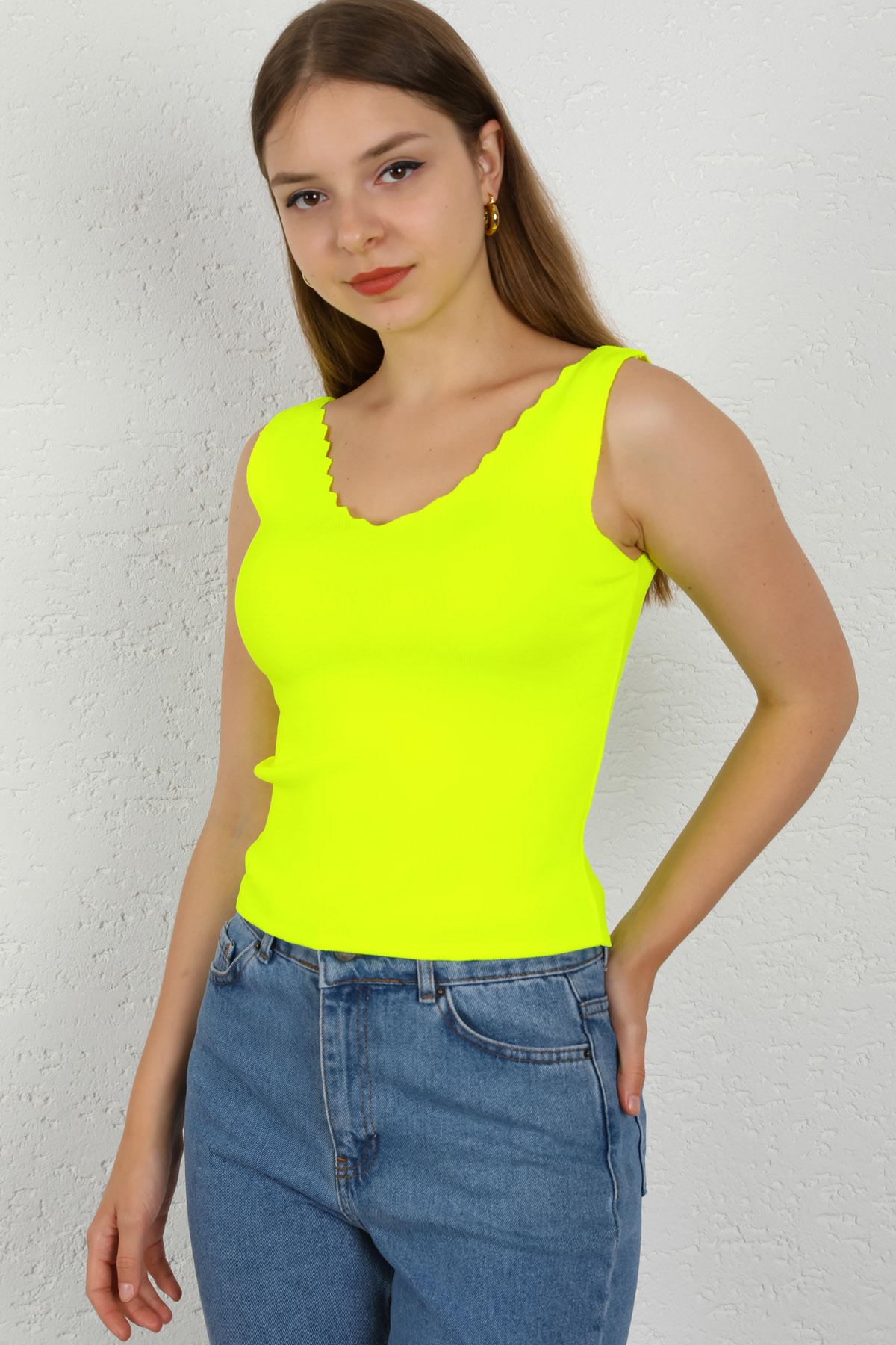 Triko Kumaş Zikzak Detaylı Kadın Bluz-Neon Sarı