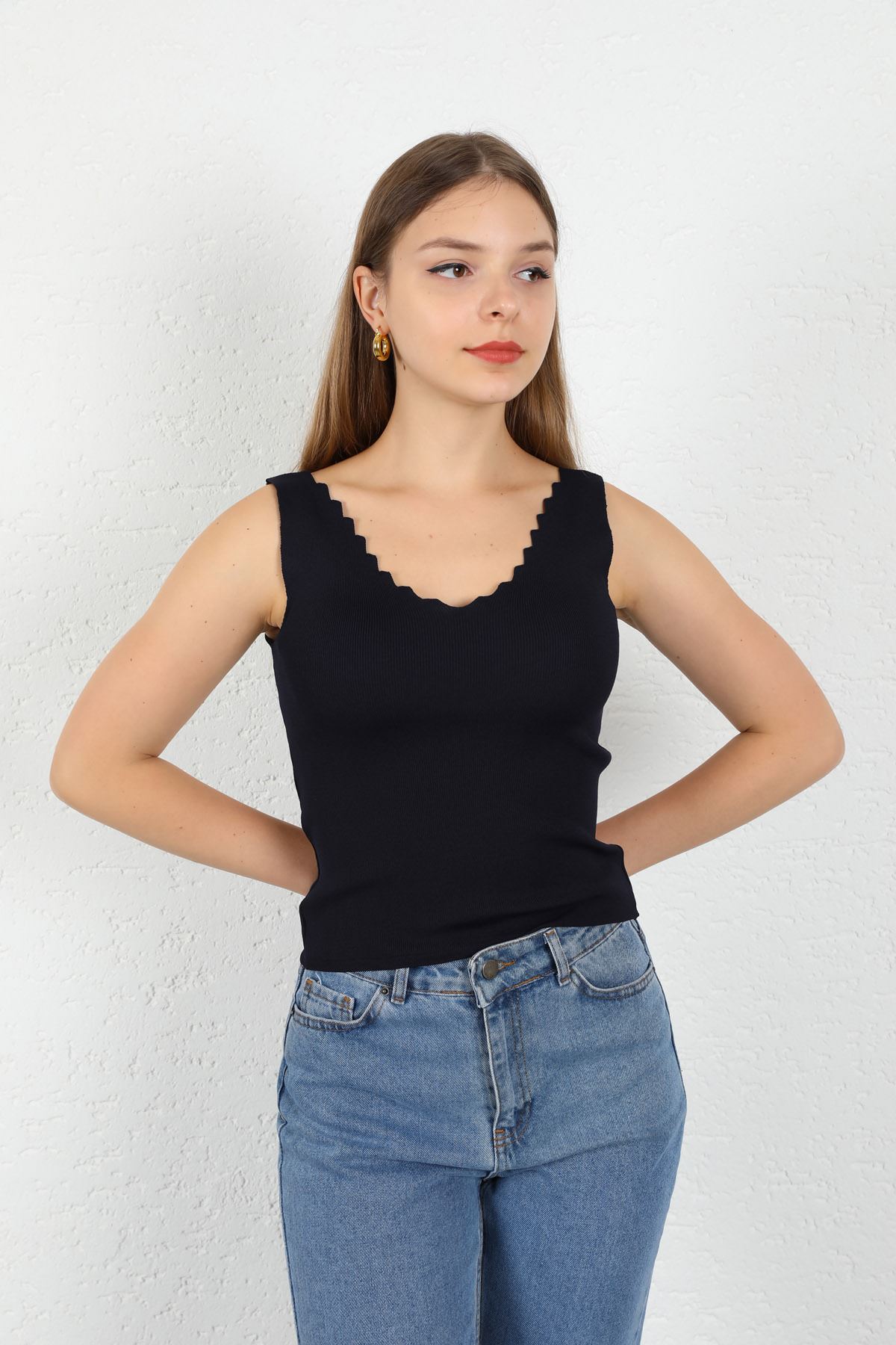 Triko Kumaş Zikzak Detaylı Kadın Bluz-Lacivert