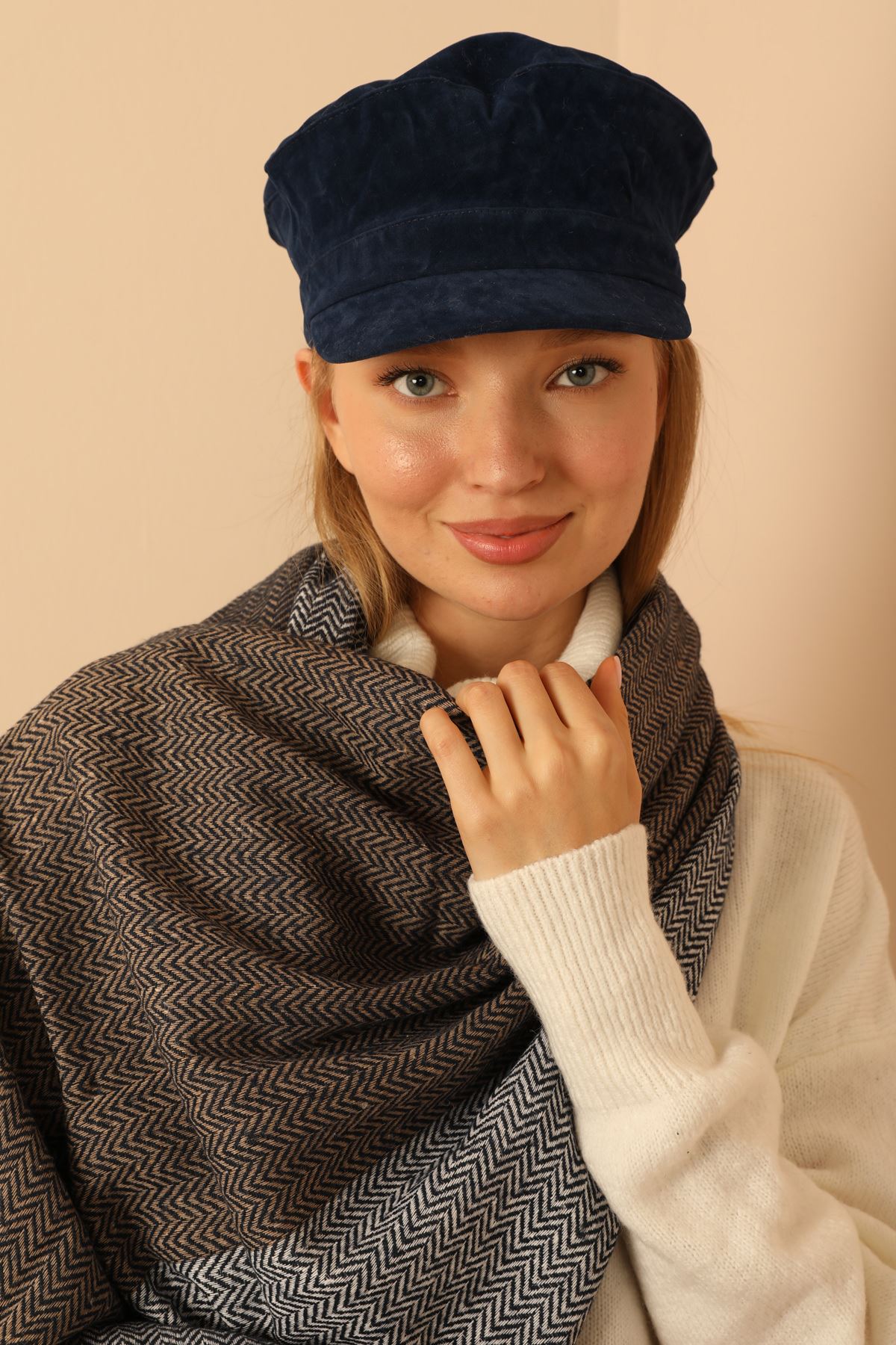 Suede Women's Cap-Black