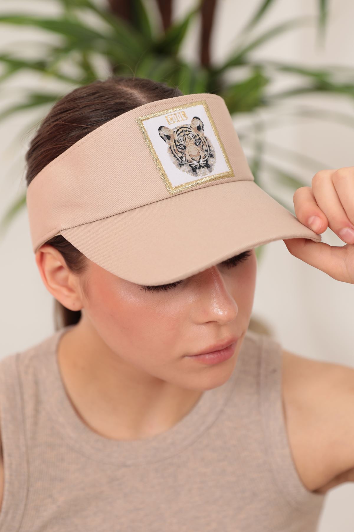 Tiger Crest Visor Hat Beige - Kaktüs Moda