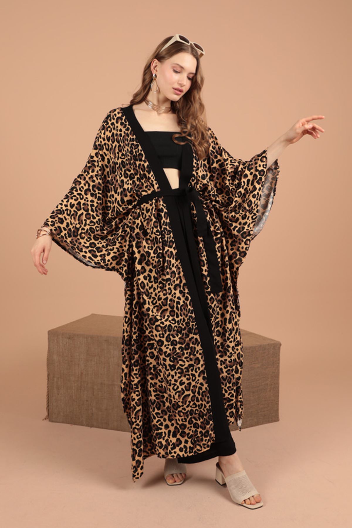 Viscose Fabric Leopard Pattern Women's Kimono Leopard-Kaktüs Moda
