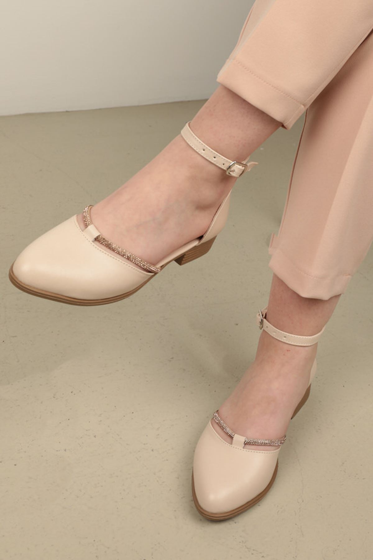 Women's Short Heeled Evening Shoes Skin color-Kaktüs Moda