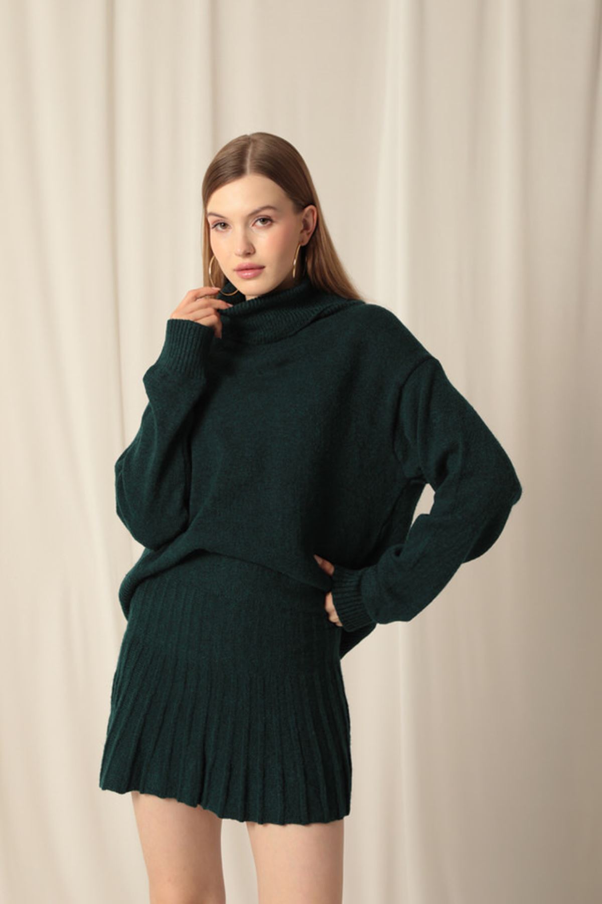 Knitwear Fabric Emerald Green Skirt Set